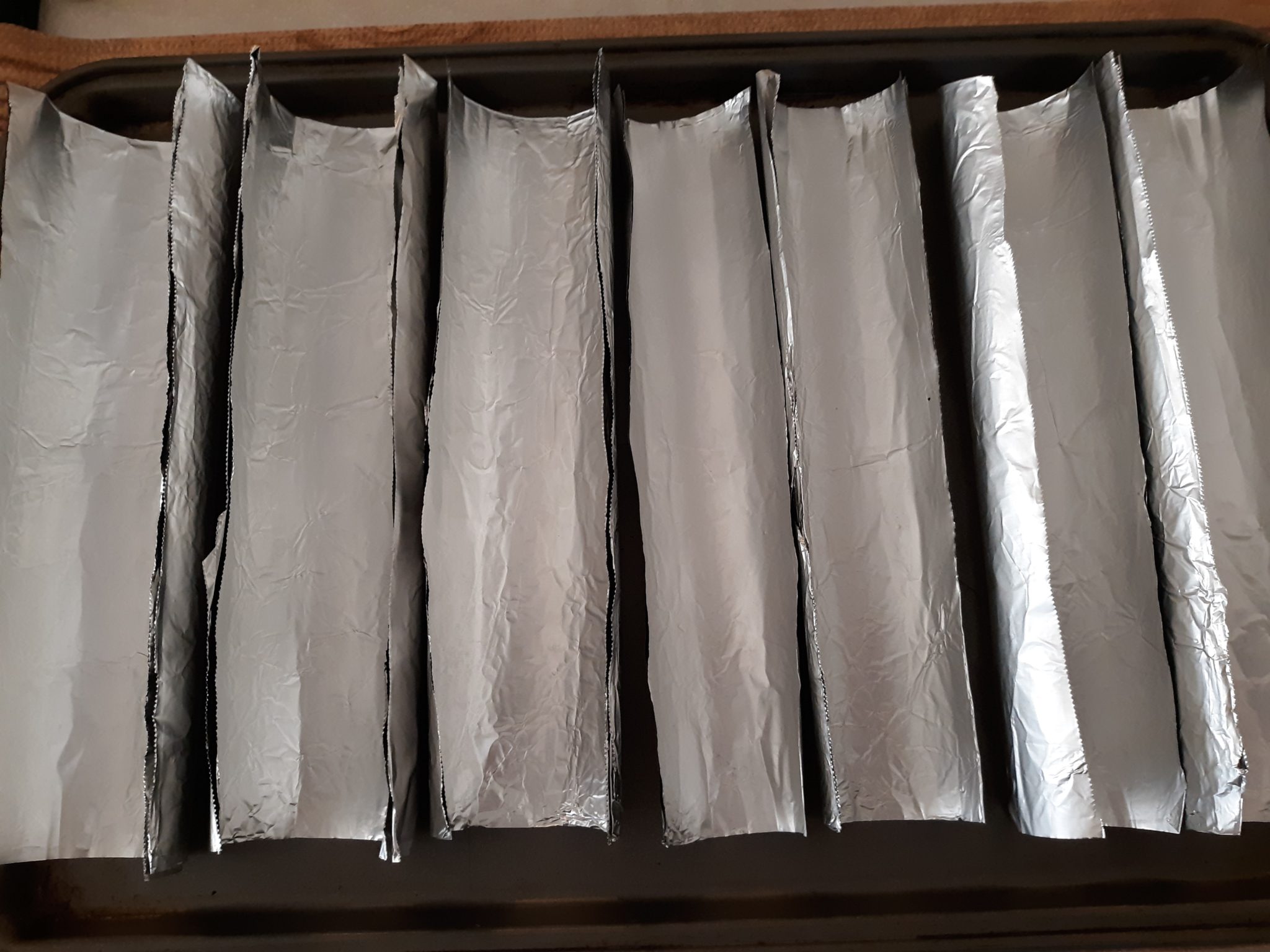 How To Make Foil Bread Molds - Janet's delicious low carb kitchen