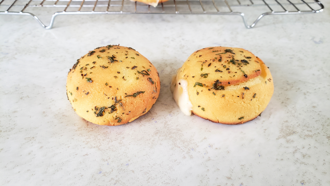 Quick Keto Cheesy Bread Bombs - Janet's delicious low carb kitchen